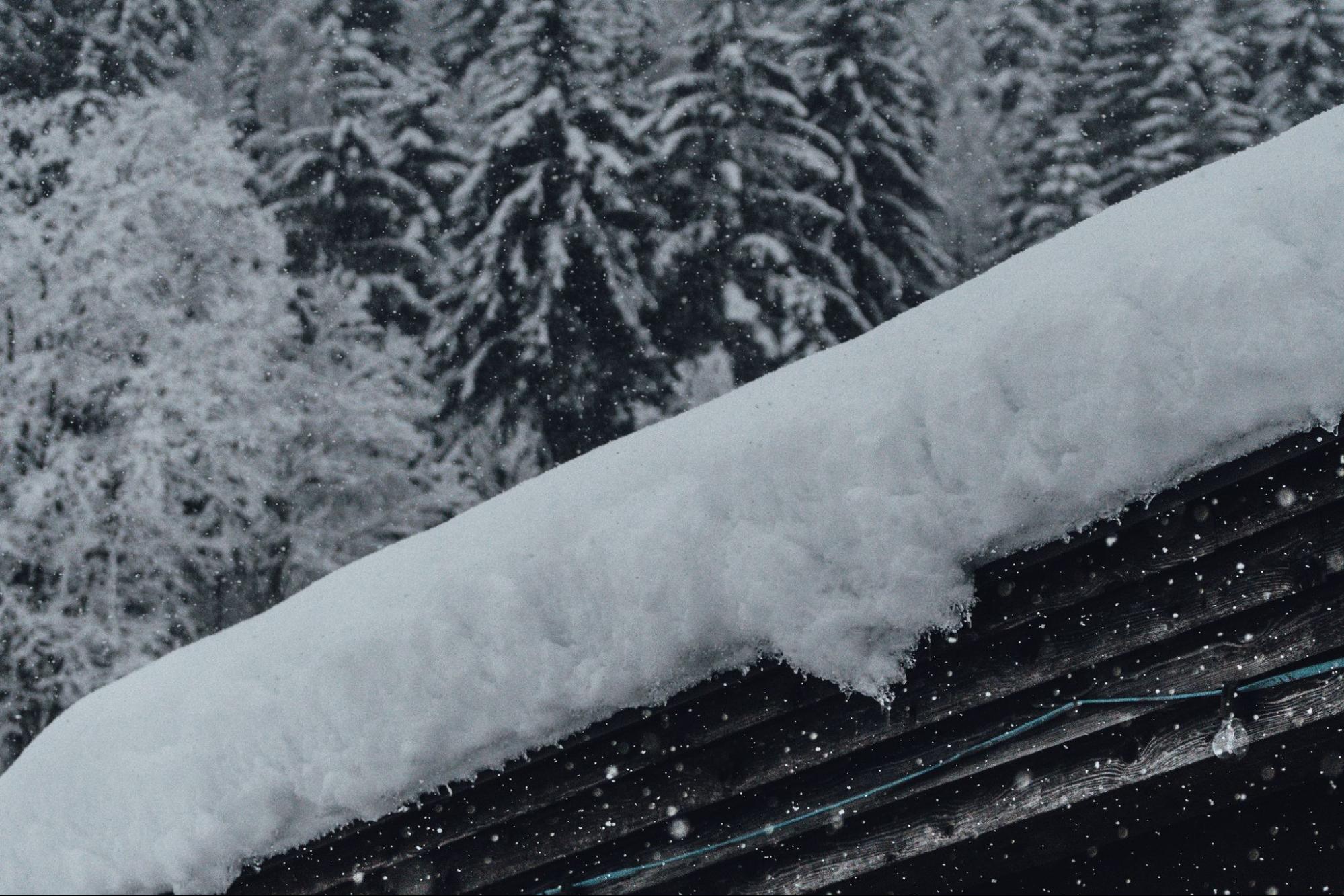 Ice Dam Prevention with Heat Cables | Warmup Canada